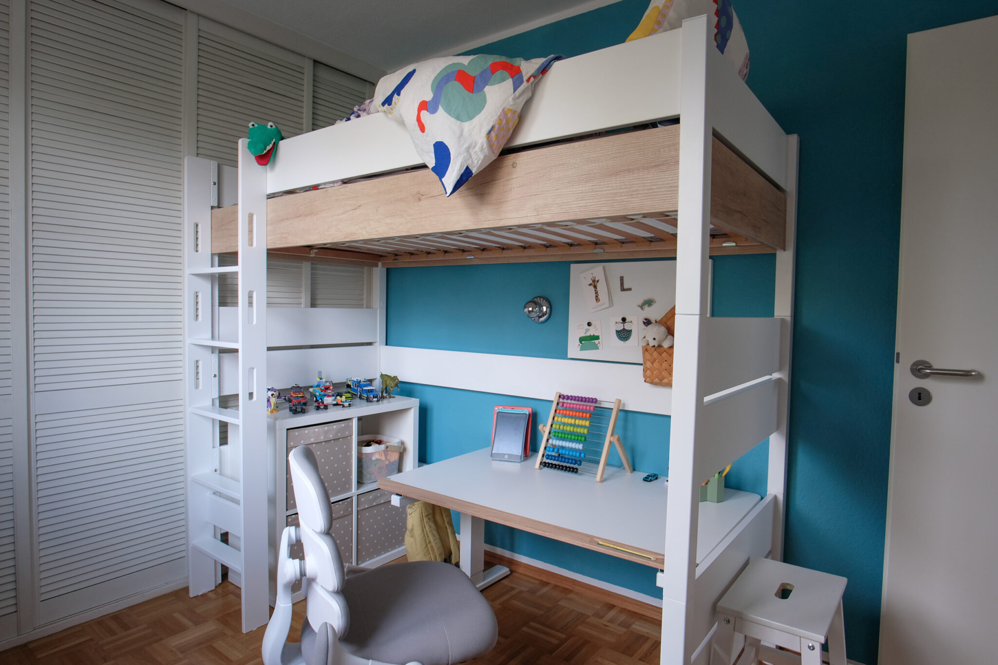 Wunderschne Kleines Kinderzimmer Hochbett Bild